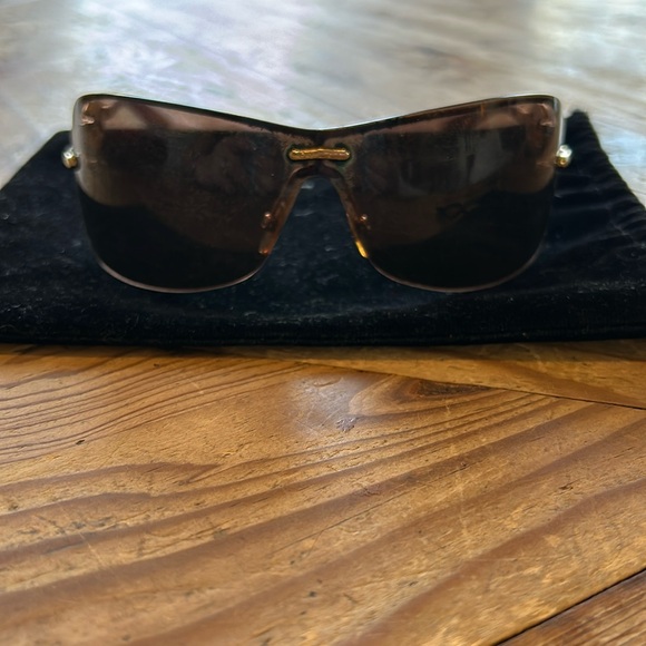 Gucci | Accessories | Vintage Authentic Gucci Shield Sunglasses Ladies ...